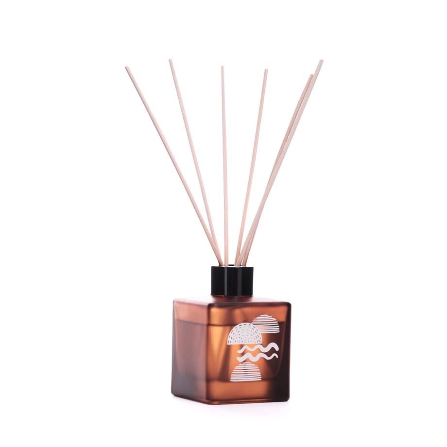 ISLA REED DIFFUSER by SIMOY NG HARAYA